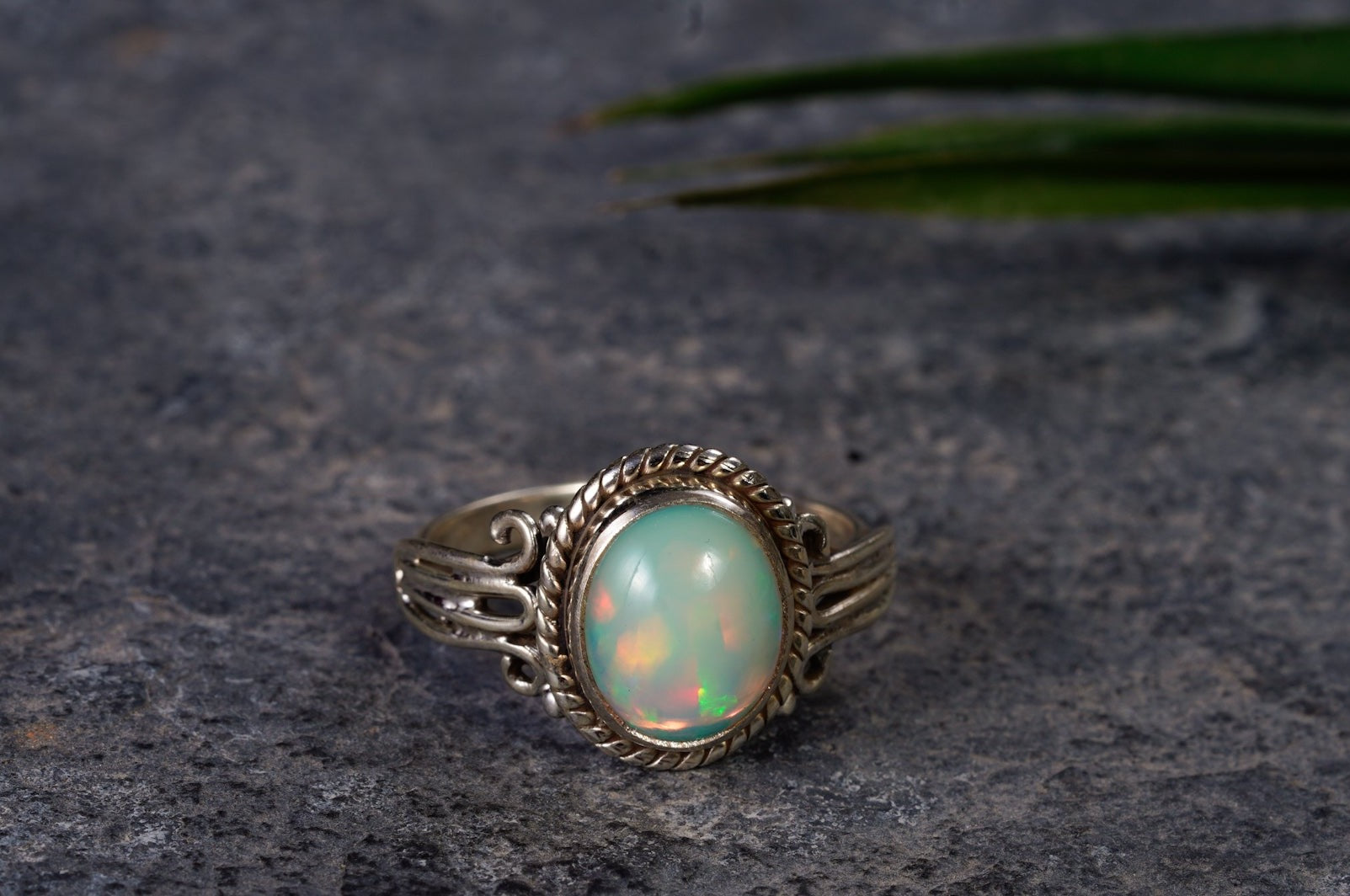 Ring RAINBOW EYE OPAL